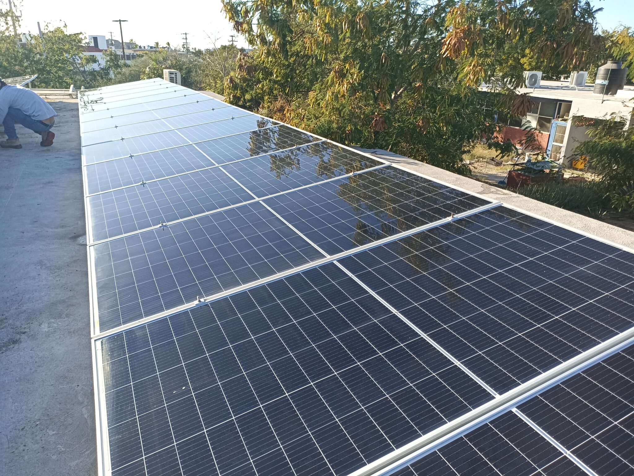 ¿Qué necesito para instalar paneles solares en mi casa?